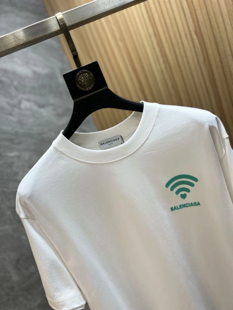 Accurate model Balenciaga T-Shirts