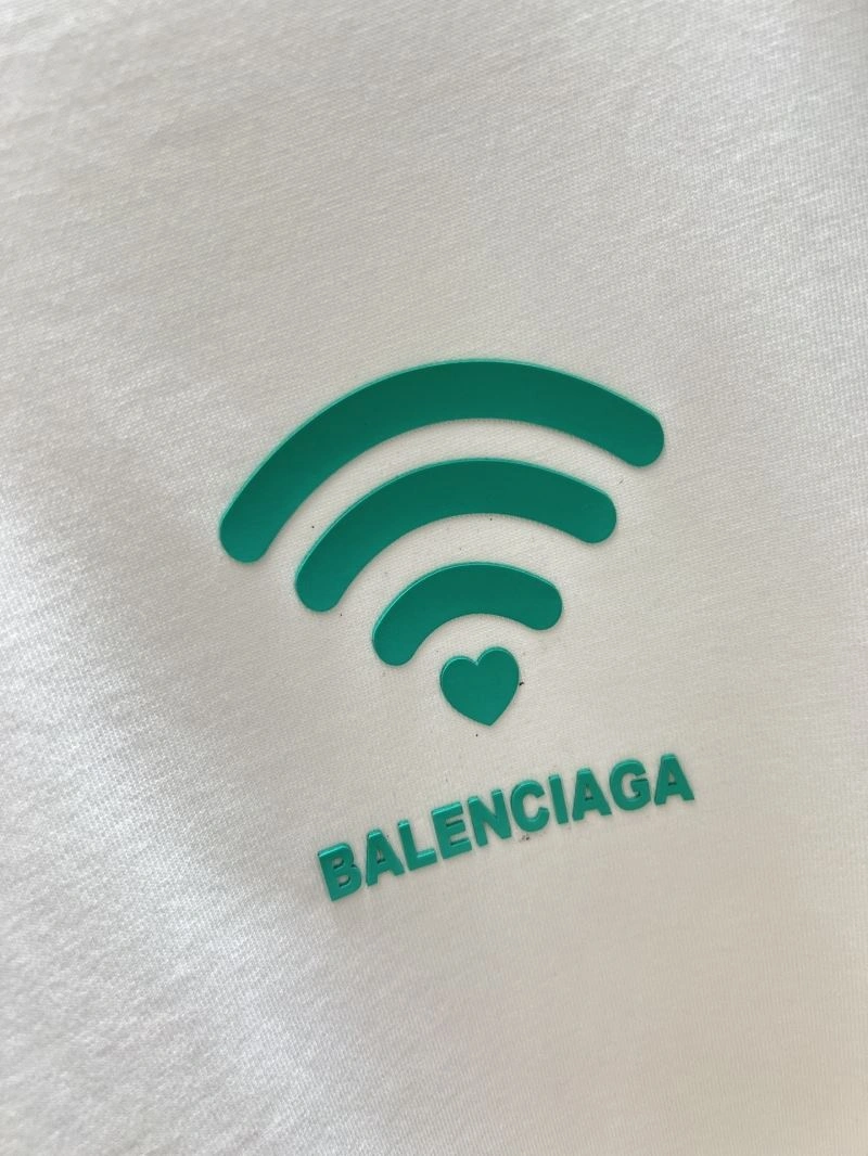 Accurate model Balenciaga T-Shirts