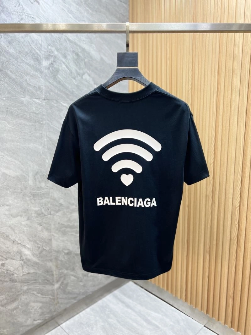 Accurate model Balenciaga T-Shirts