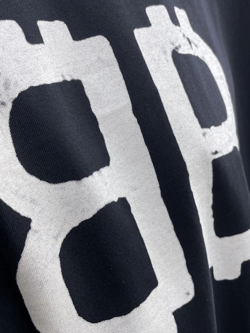 Inexpensive Balenciaga T-Shirts