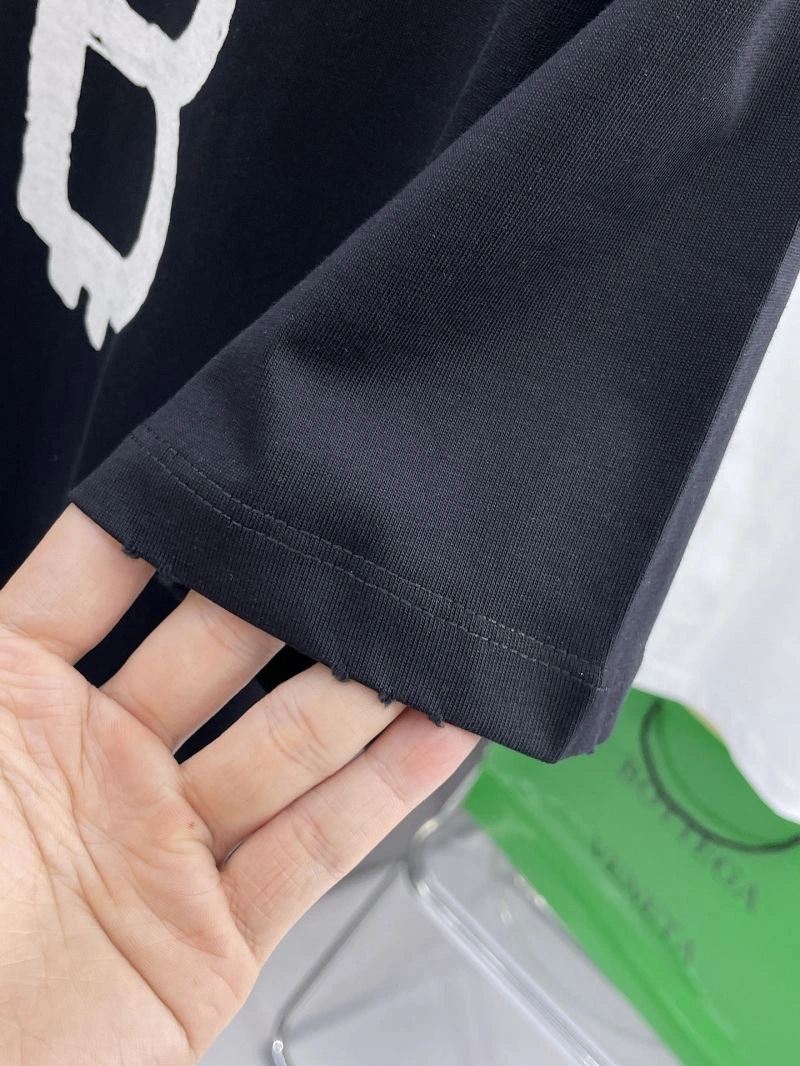 Inexpensive Balenciaga T-Shirts