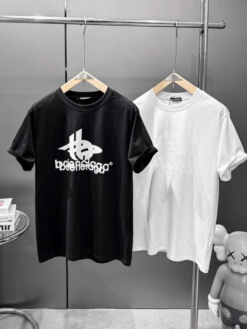 Exact replica Balenciaga T-Shirts