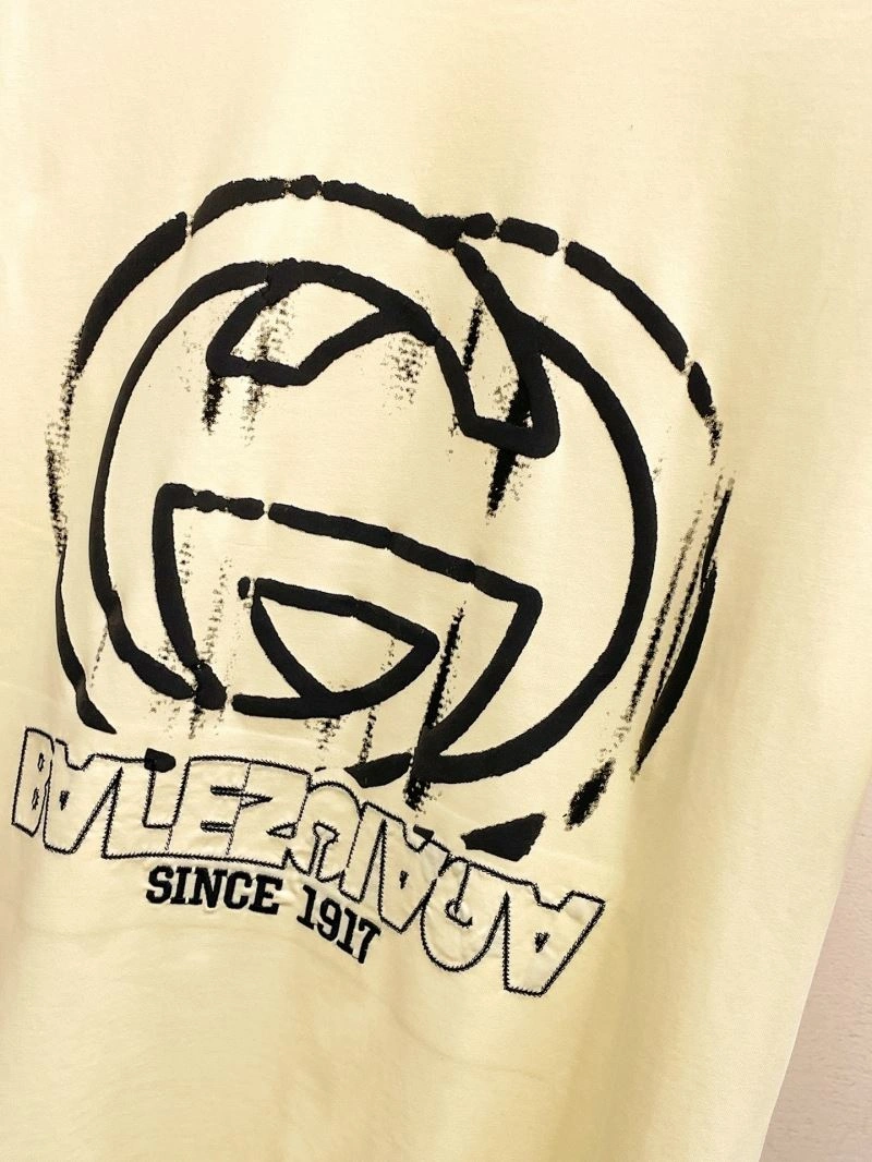 Cut-rate Balenciaga T-Shirts