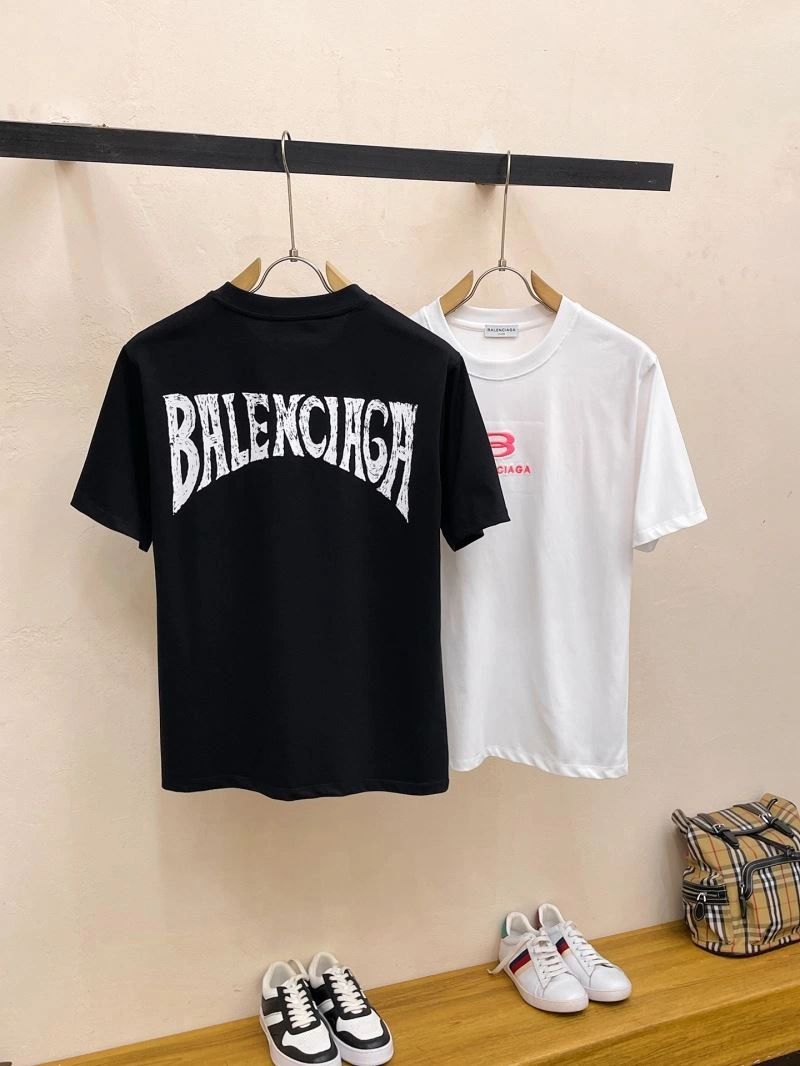 Bargain Balenciaga T-Shirts