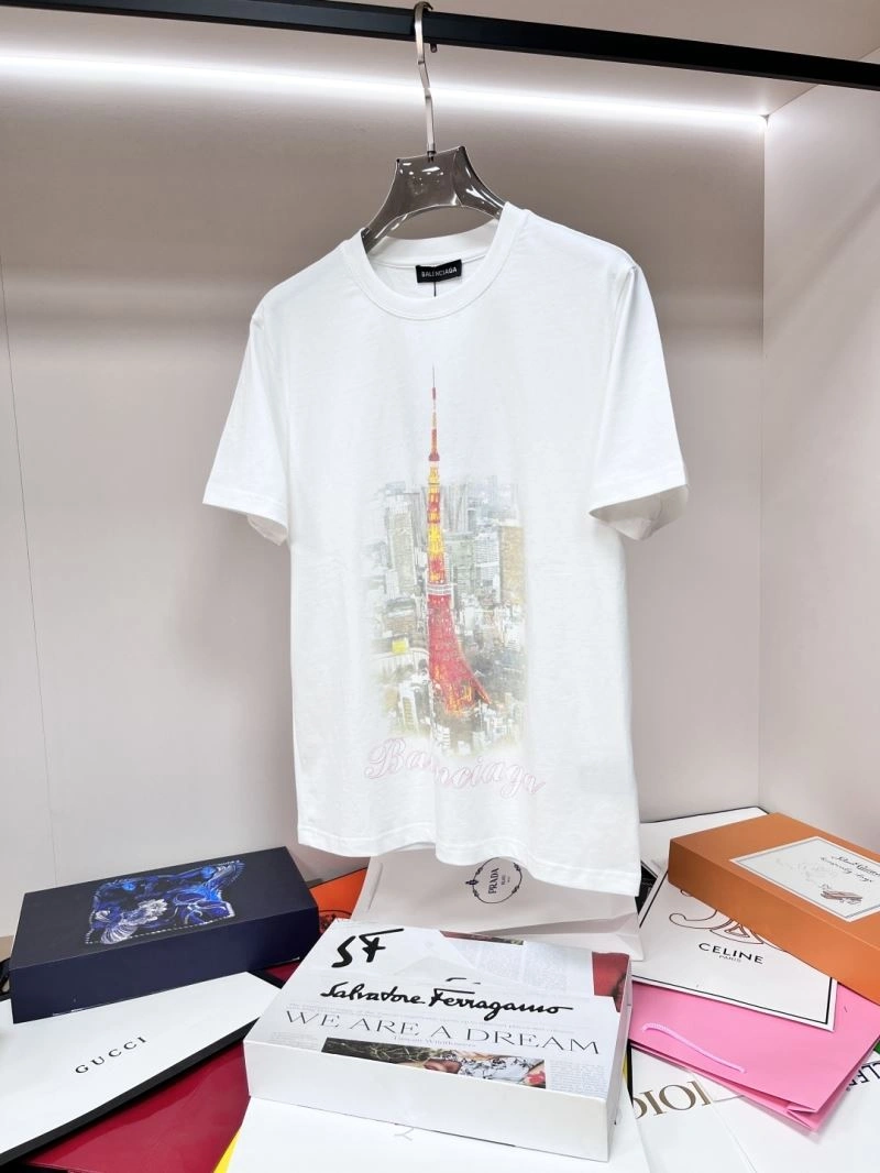 Accurate model Balenciaga T-Shirts
