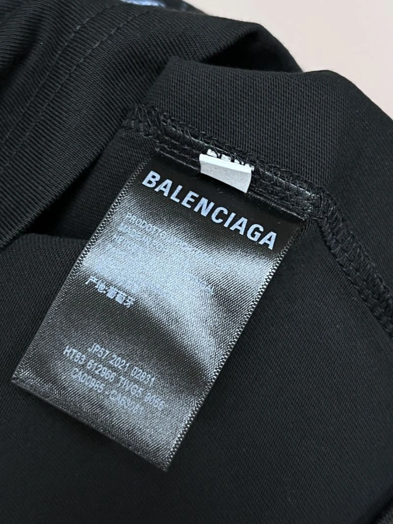 Accurate model Balenciaga T-Shirts
