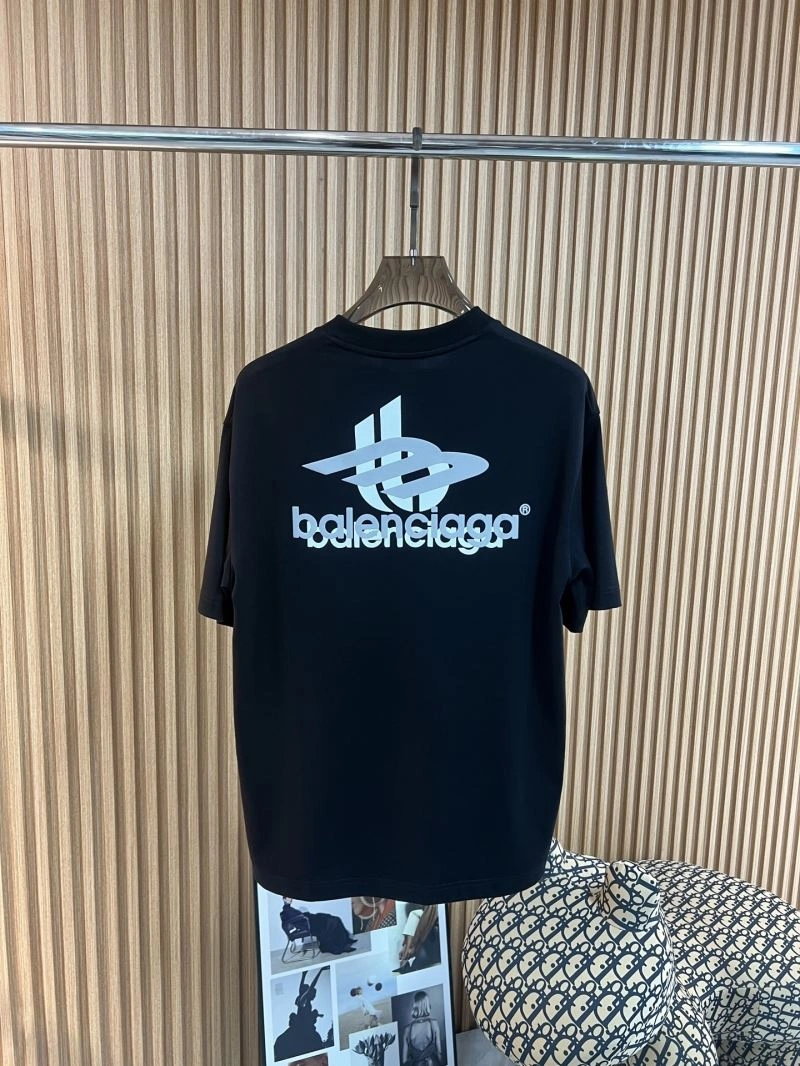 Accurate model Balenciaga T-Shirts