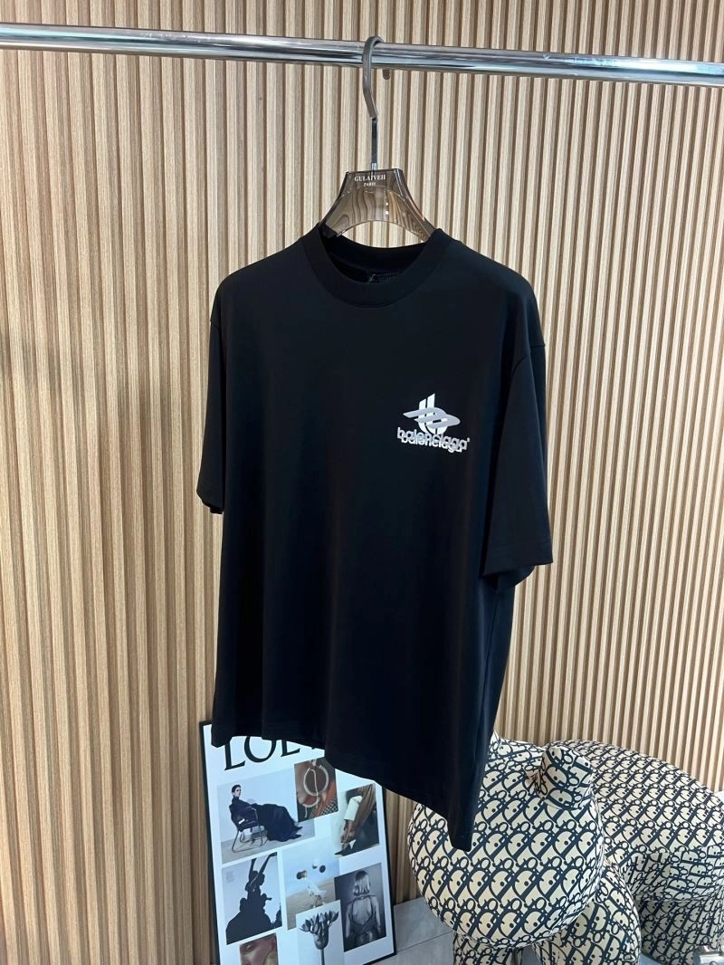 Accurate model Balenciaga T-Shirts