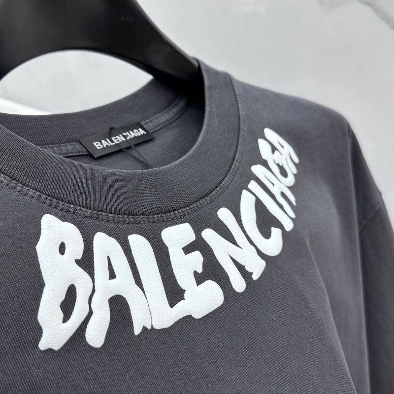Low-cost Balenciaga T-Shirts