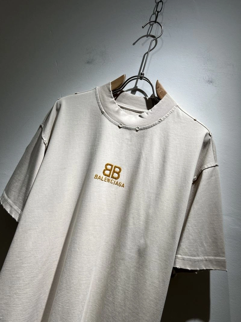 Bargain Balenciaga T-Shirts