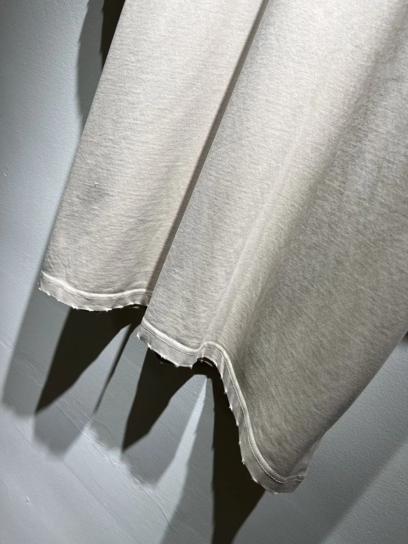 Bargain Balenciaga T-Shirts