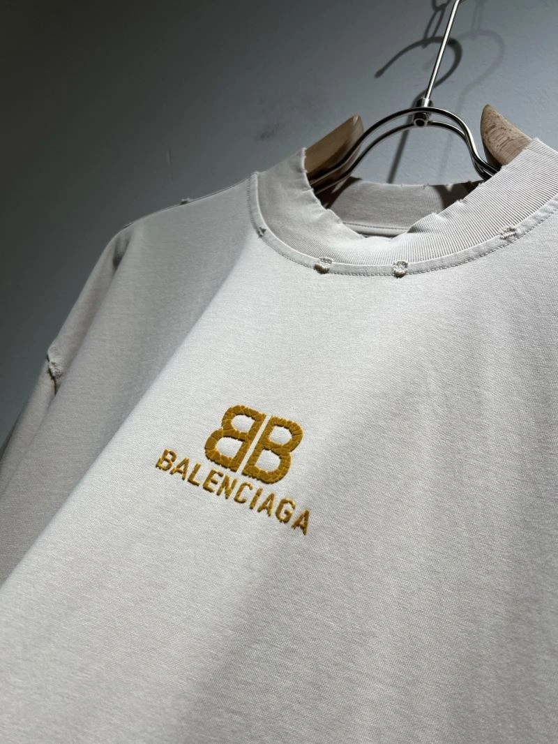 Bargain Balenciaga T-Shirts