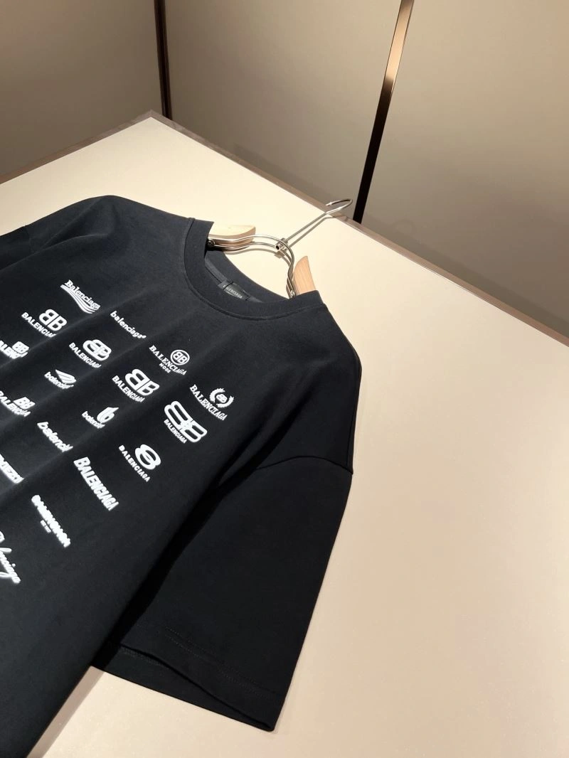 Low-cost Balenciaga T-Shirts