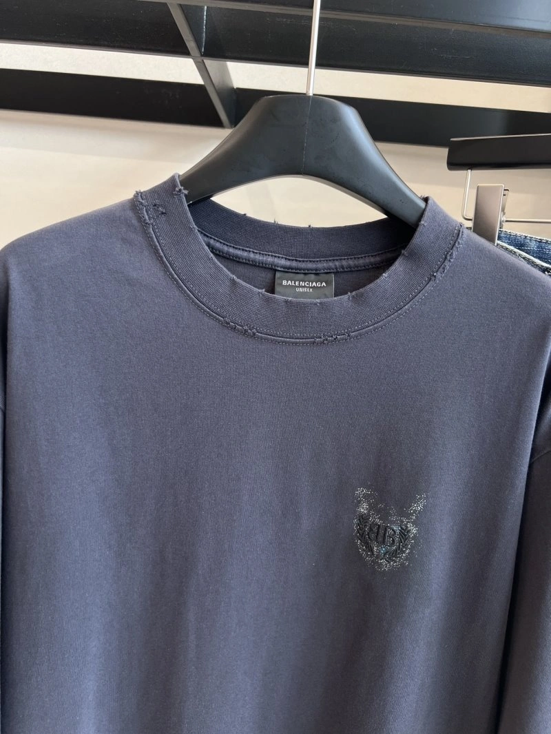 Exact replica Balenciaga T-Shirts