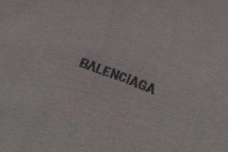 Low-cost Balenciaga T-Shirts
