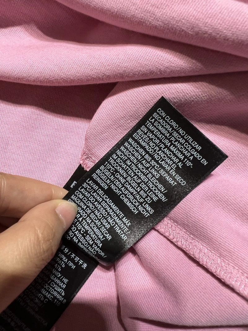 Accurate model Balenciaga T-Shirts