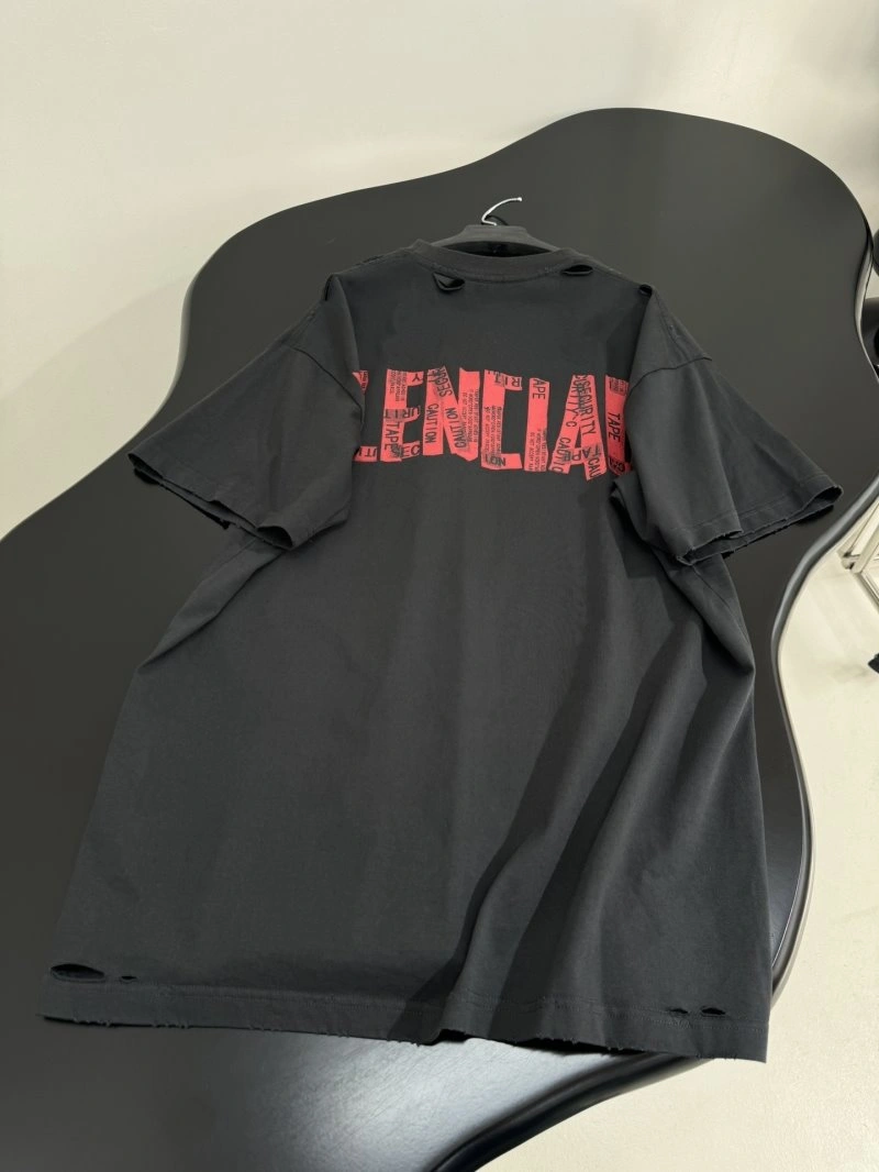 Bargain Balenciaga T-Shirts
