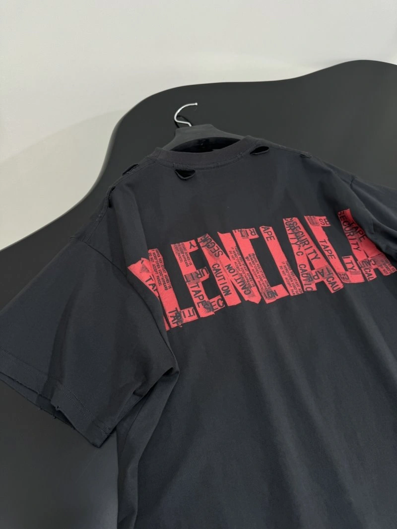 Bargain Balenciaga T-Shirts