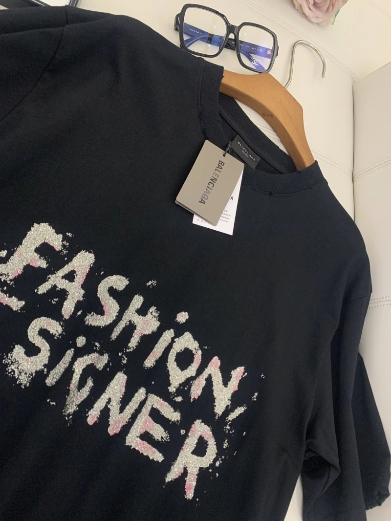 Reasonably priced Balenciaga T-Shirts