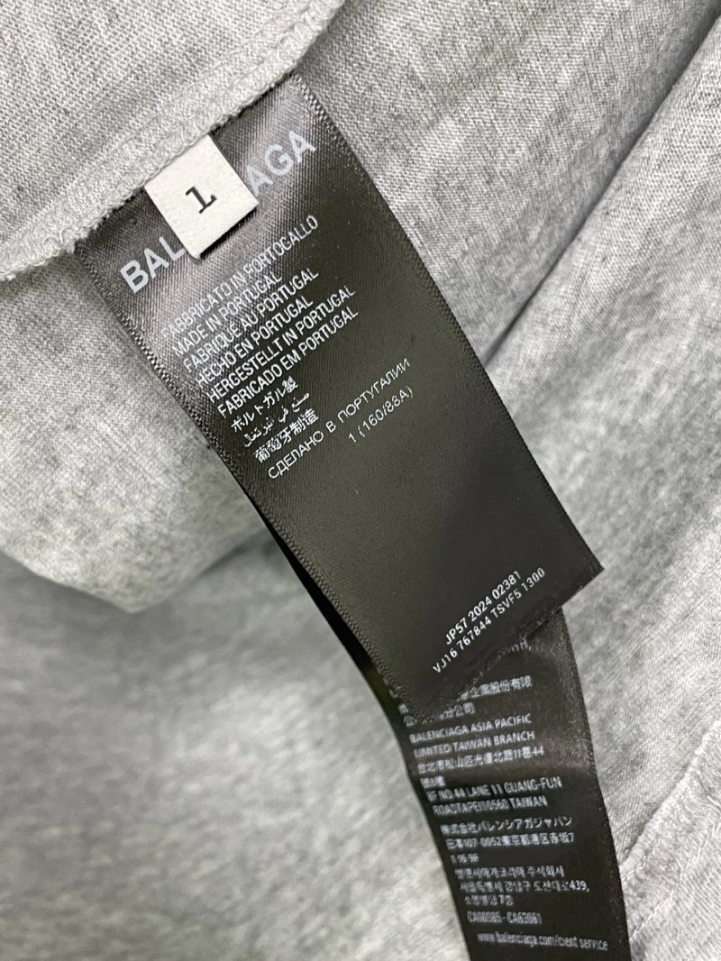 Bargain Balenciaga T-Shirts