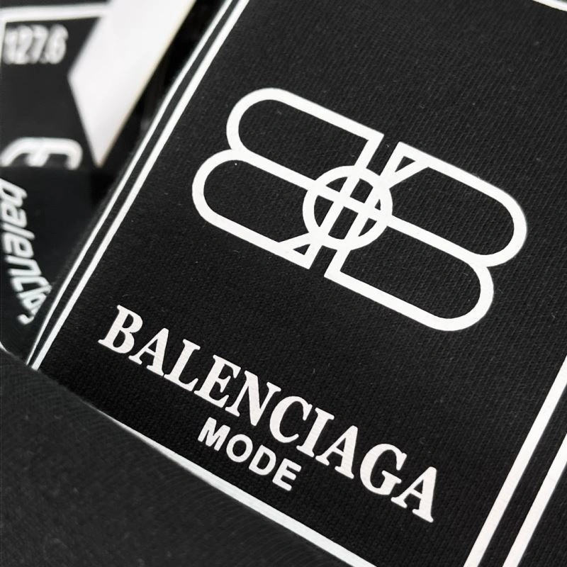 Accurate model Balenciaga T-Shirts