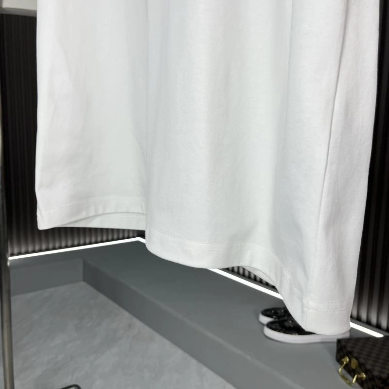 Low-cost Balenciaga T-Shirts