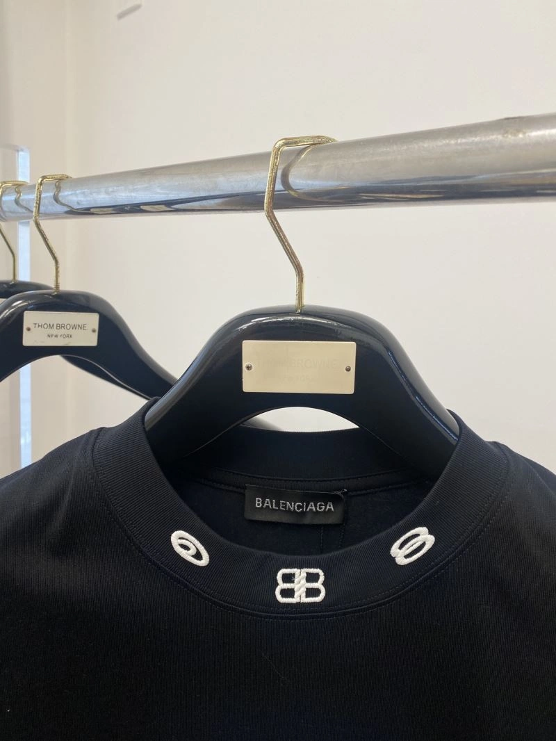 Exact replica Balenciaga T-Shirts