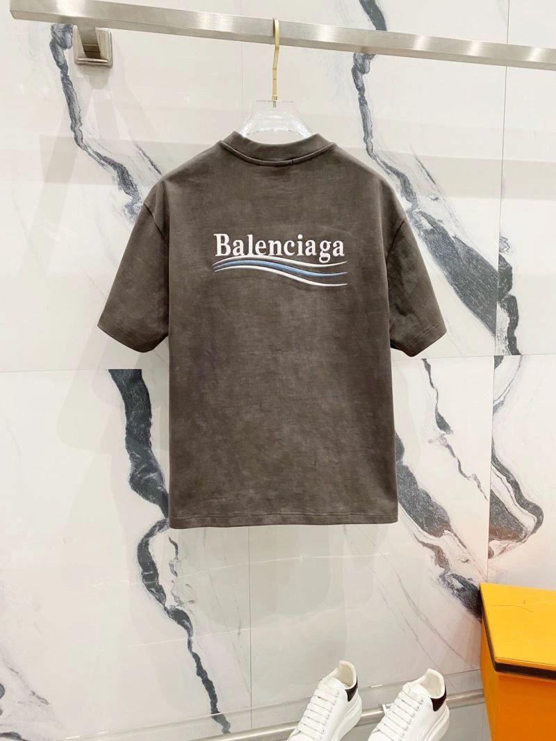 Bargain Balenciaga T-Shirts