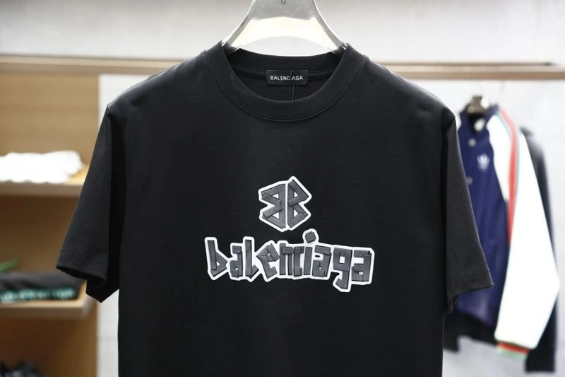 Accurate model Balenciaga T-Shirts