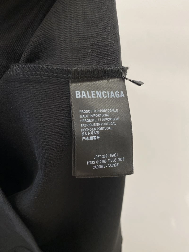 Accurate model Balenciaga T-Shirts