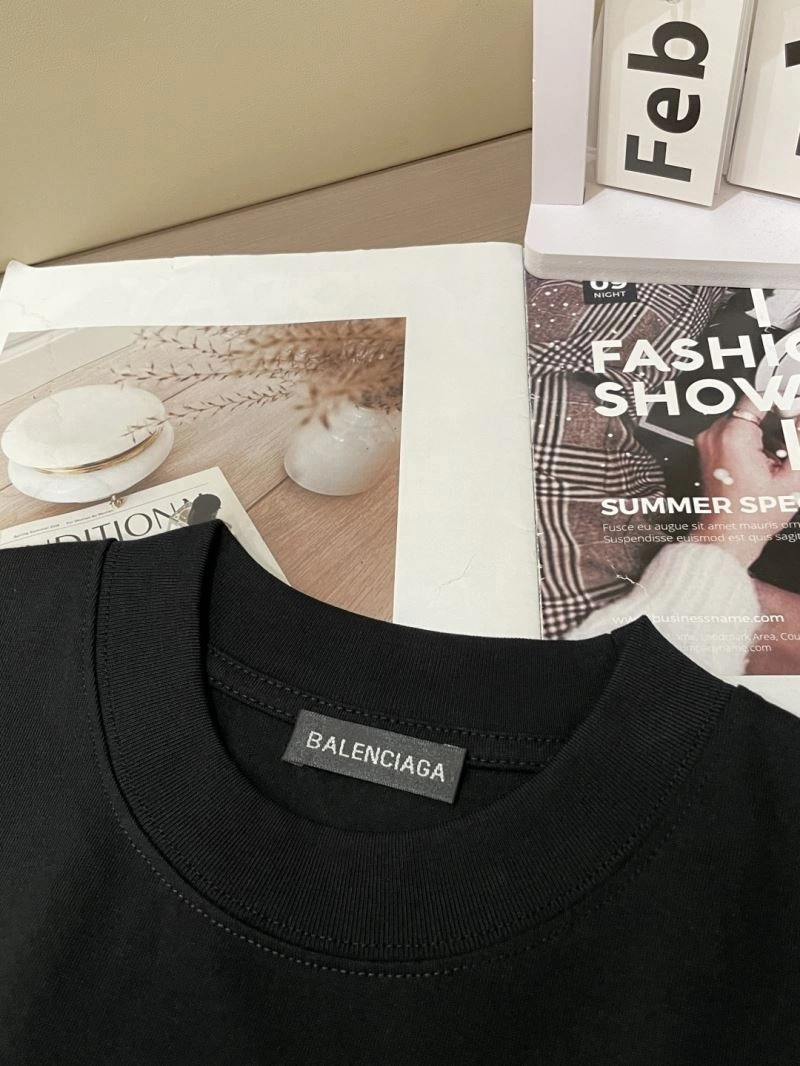 Inexpensive Balenciaga T-Shirts