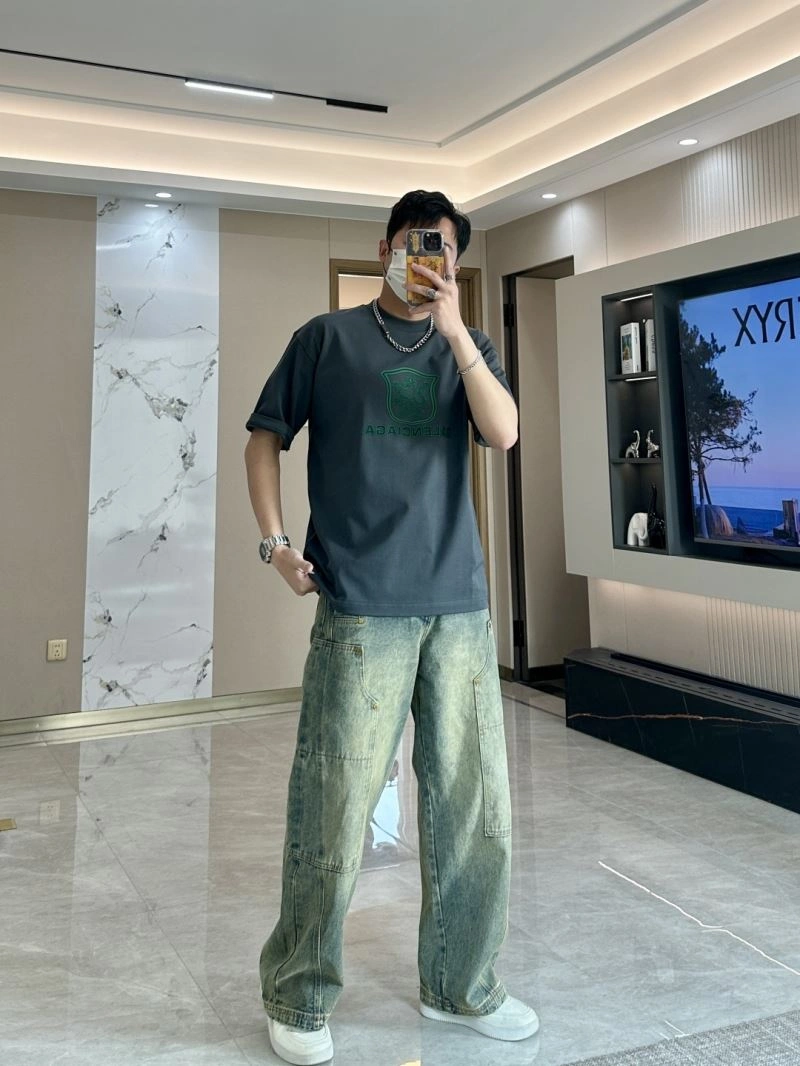 Cut-rate Balenciaga T-Shirts