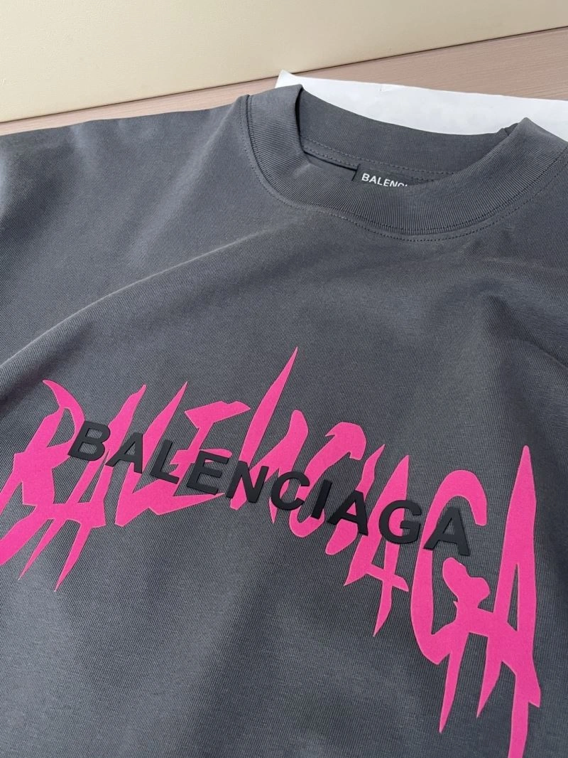 Bargain Balenciaga T-Shirts