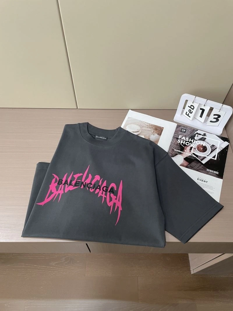 Bargain Balenciaga T-Shirts