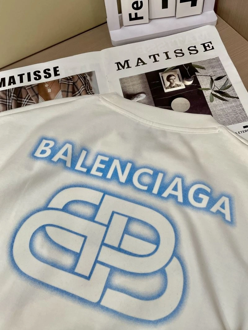 Bargain Balenciaga T-Shirts