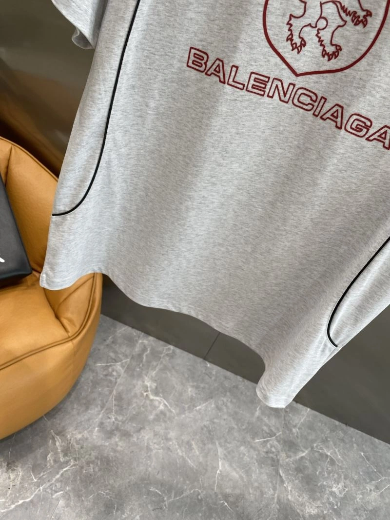 Accurate model Balenciaga T-Shirts