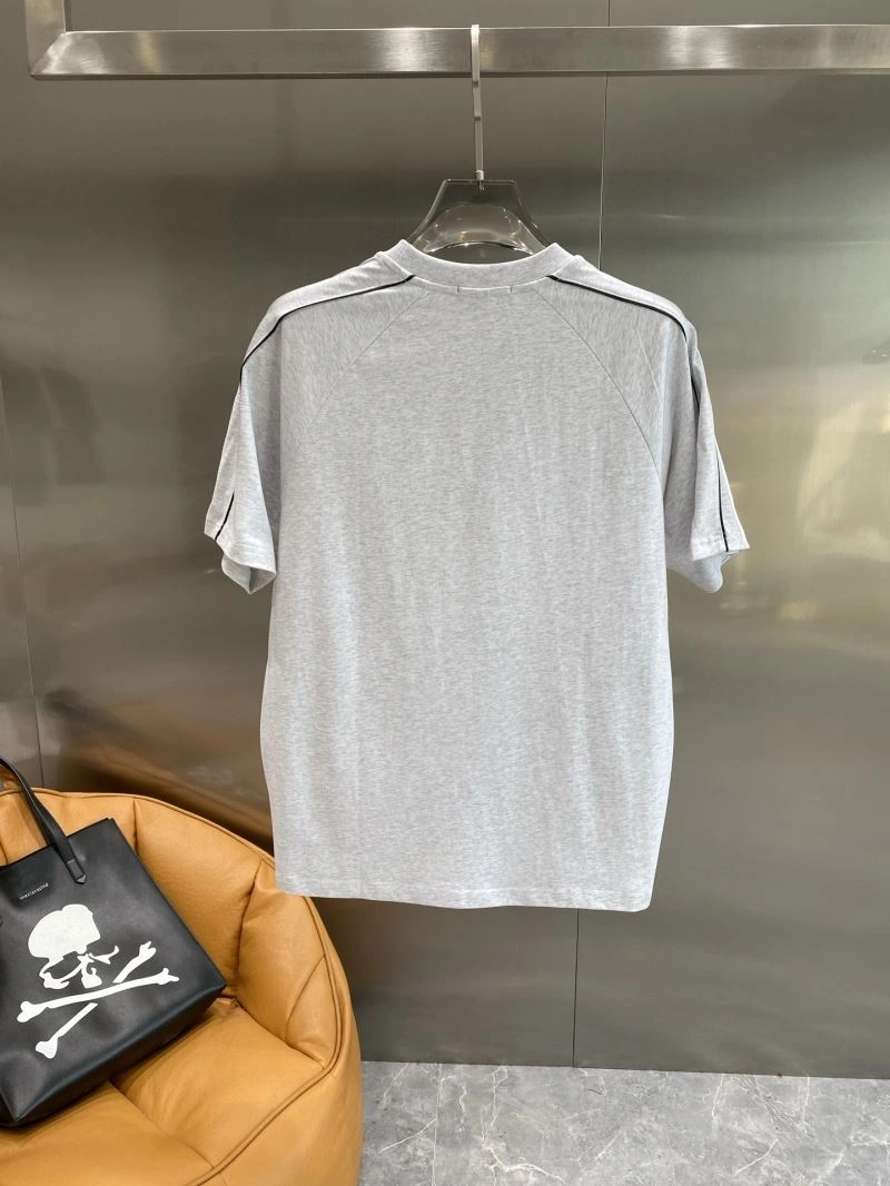 Accurate model Balenciaga T-Shirts