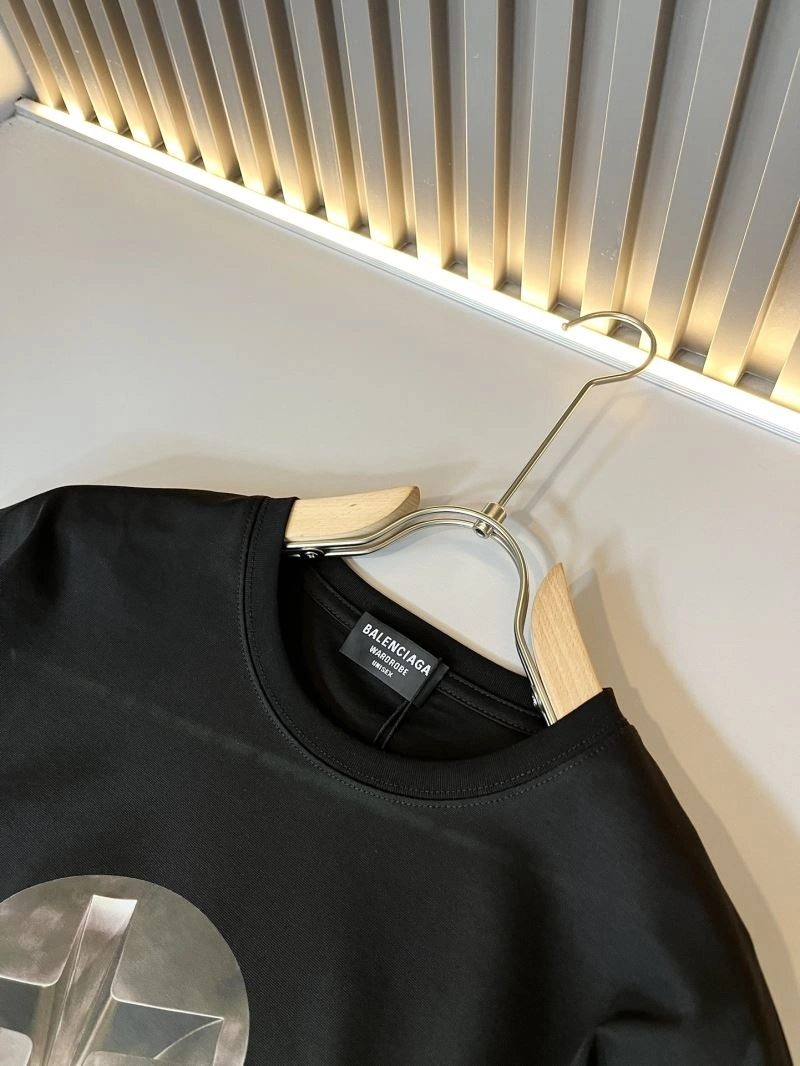 Exact replica Balenciaga T-Shirts
