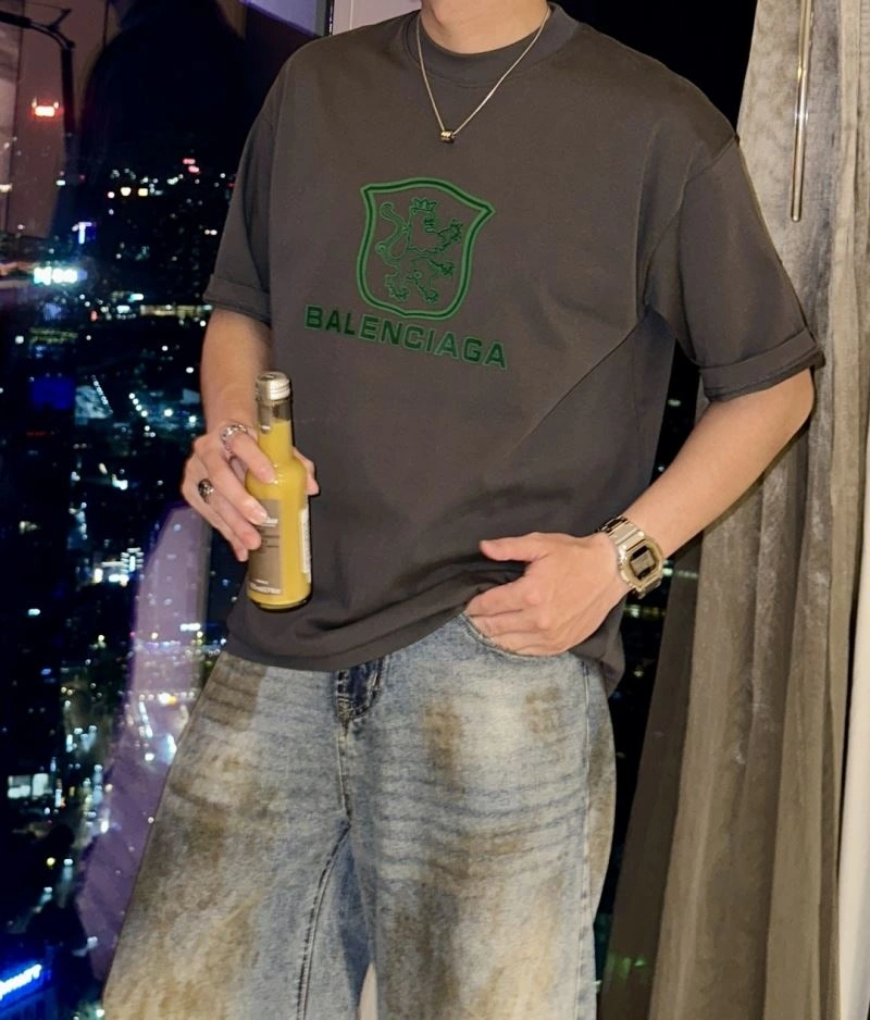 Economical Balenciaga T-Shirts