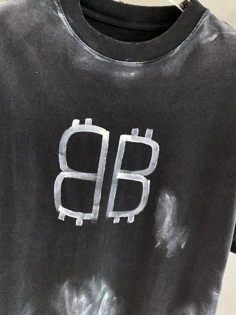 Indistinguishable Balenciaga T-Shirts