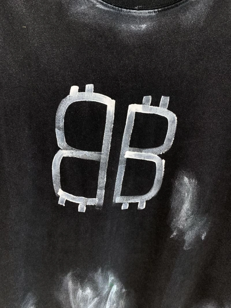 Indistinguishable Balenciaga T-Shirts