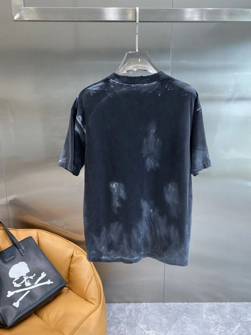Indistinguishable Balenciaga T-Shirts