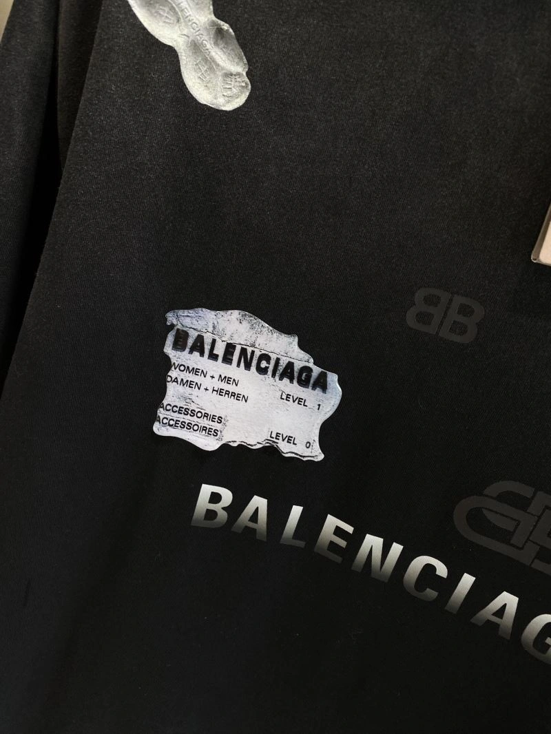 Indistinguishable Balenciaga T-Shirts
