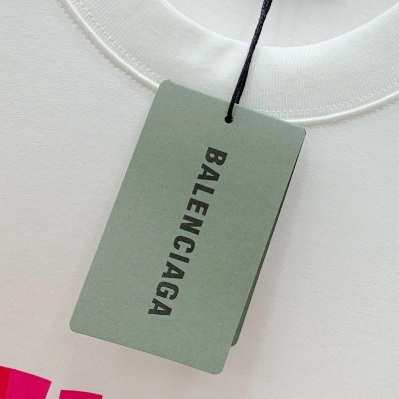 Accurate model Balenciaga T-Shirts