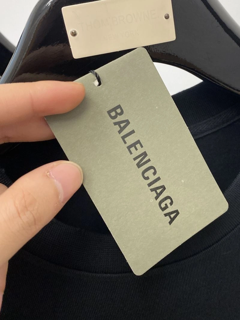 Accurate model Balenciaga T-Shirts