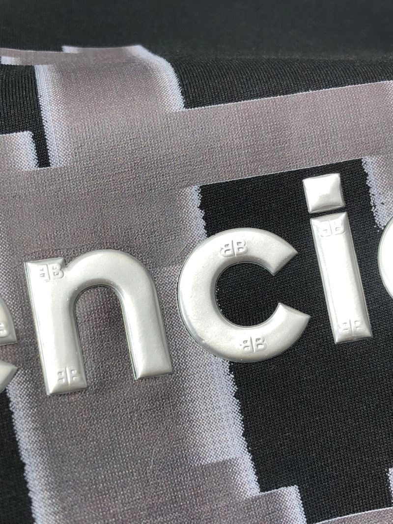 Inexpensive Balenciaga T-Shirts