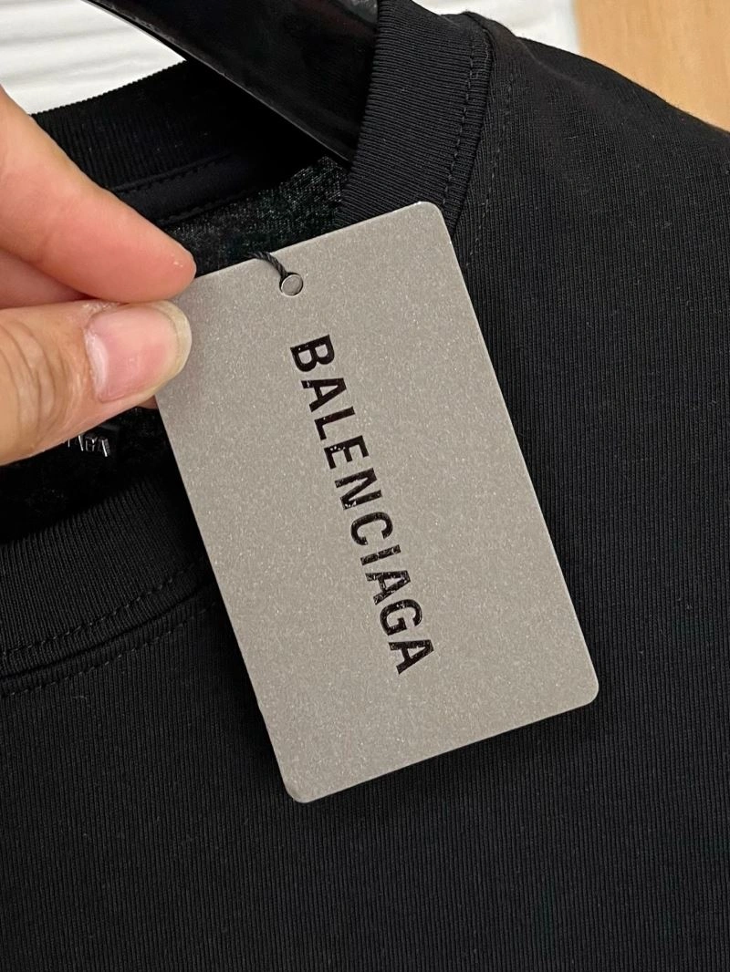 Accurate model Balenciaga T-Shirts