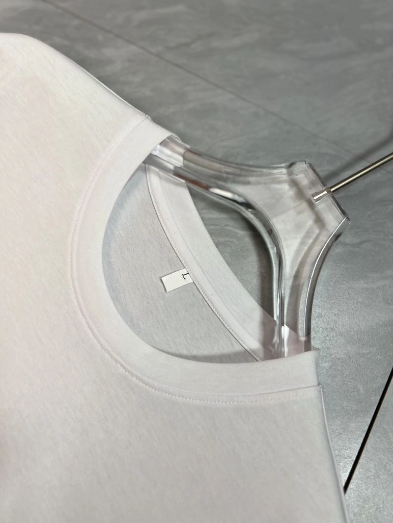 Low-cost Balenciaga T-Shirts