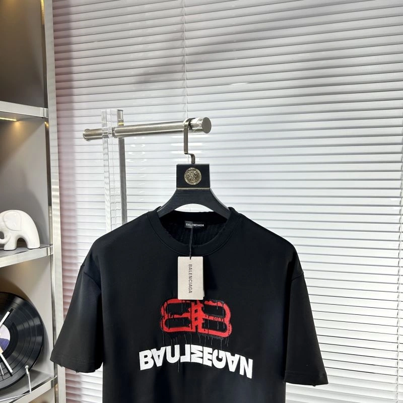 Inexpensive Balenciaga T-Shirts