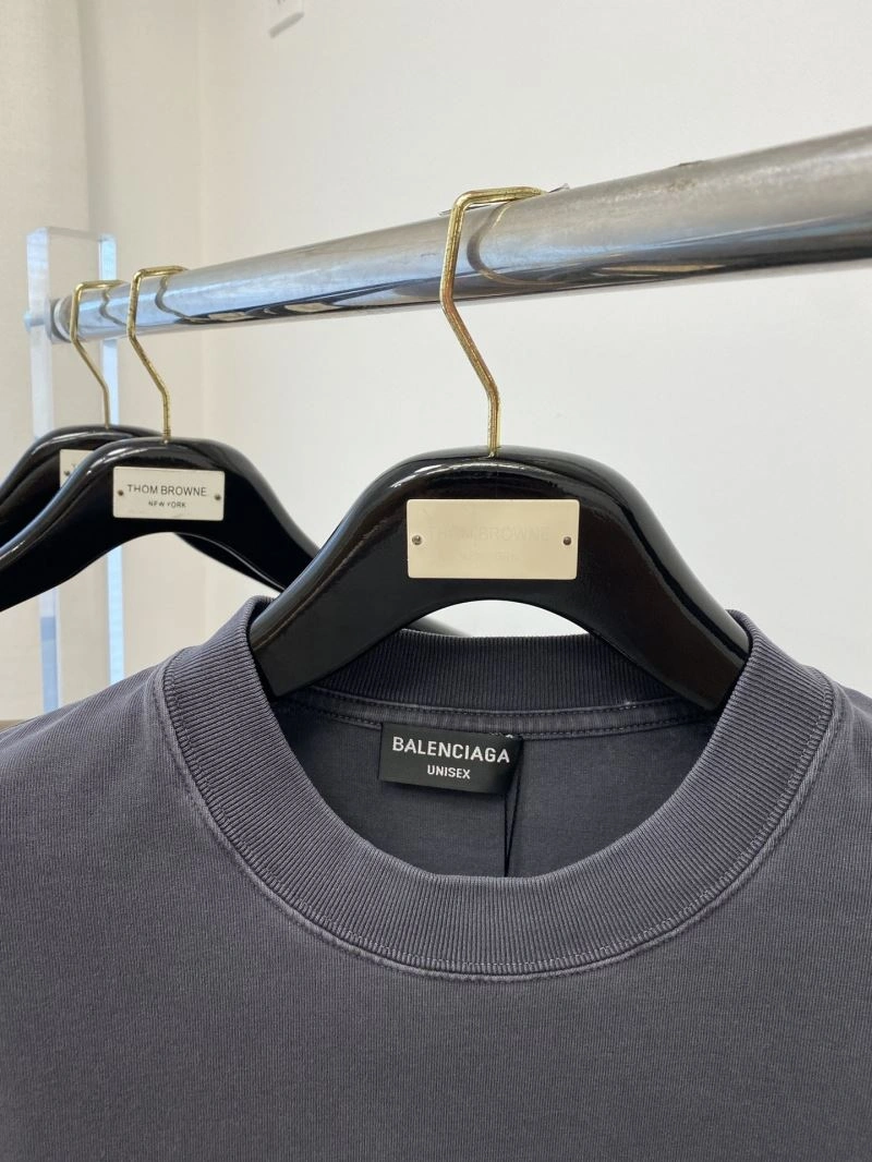 Inexpensive Balenciaga T-Shirts